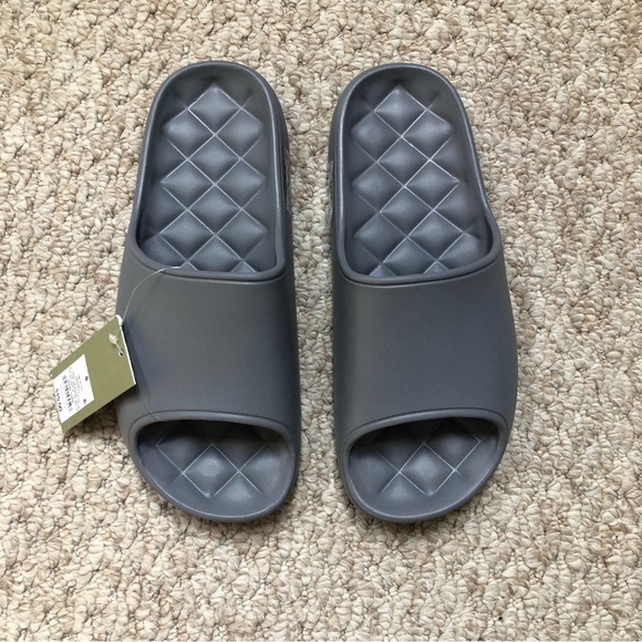 Goodfellow & Co | Shoes | Nwt Mens Goodfellow Grey Slides Size 8 | Poshmark